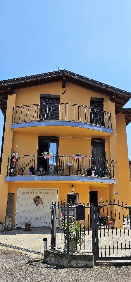 Villa unifamiliare in vendita a Novara