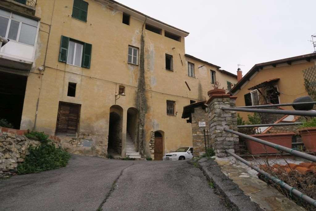 Appartamento in vendita a Imperia