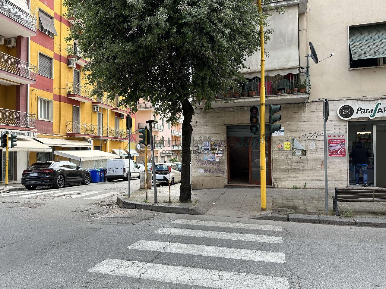 Magazzino in vendita a Cosenza