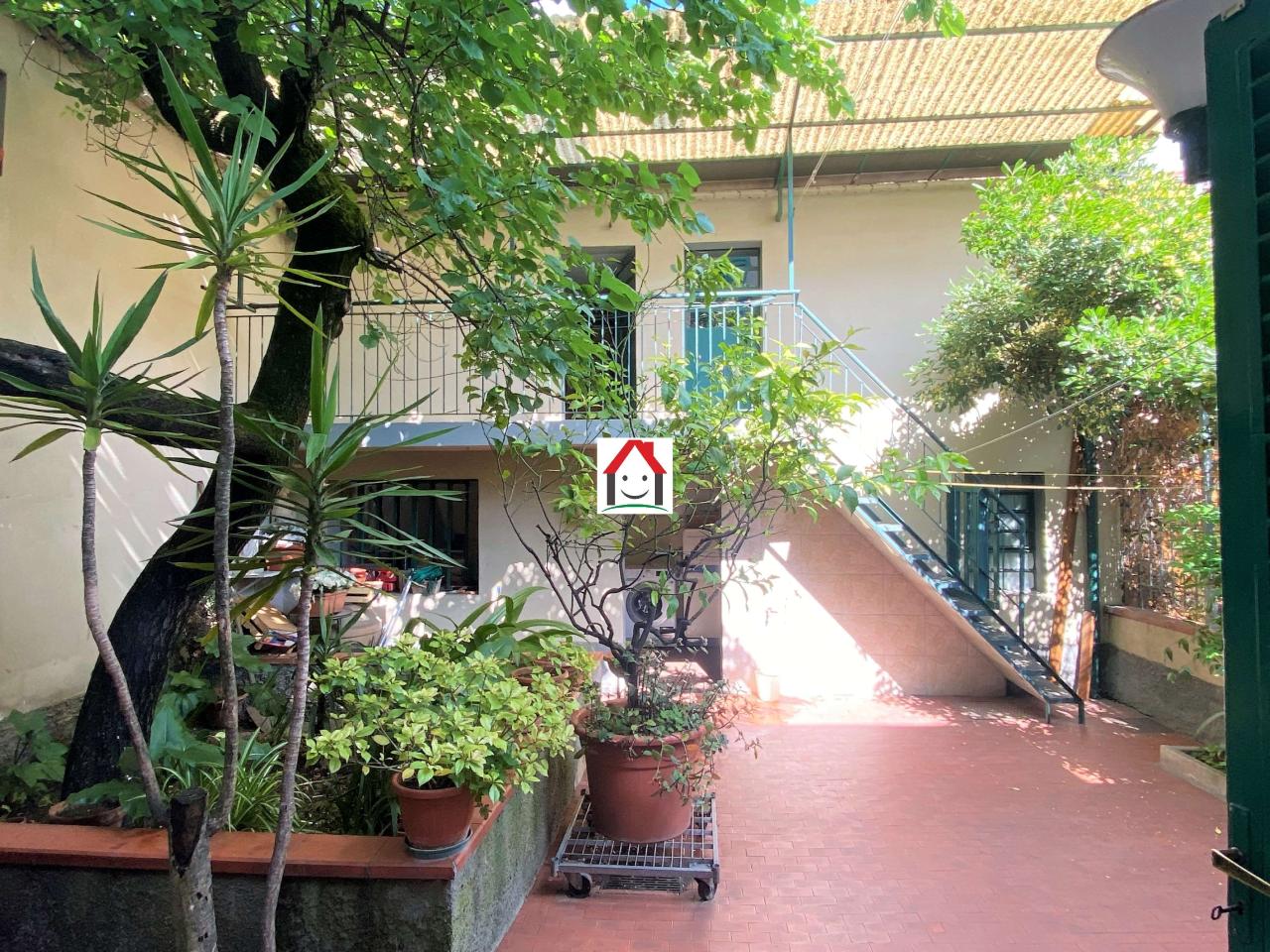 Casa indipendente in vendita a Prato