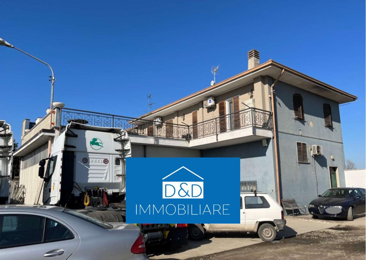 Casa indipendente in vendita a Alessandria