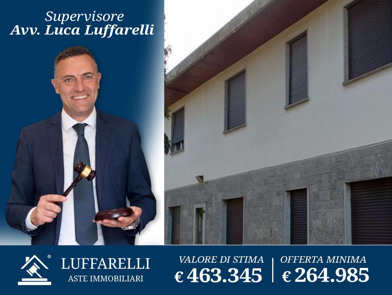 Capannone in vendita a Somma Lombardo