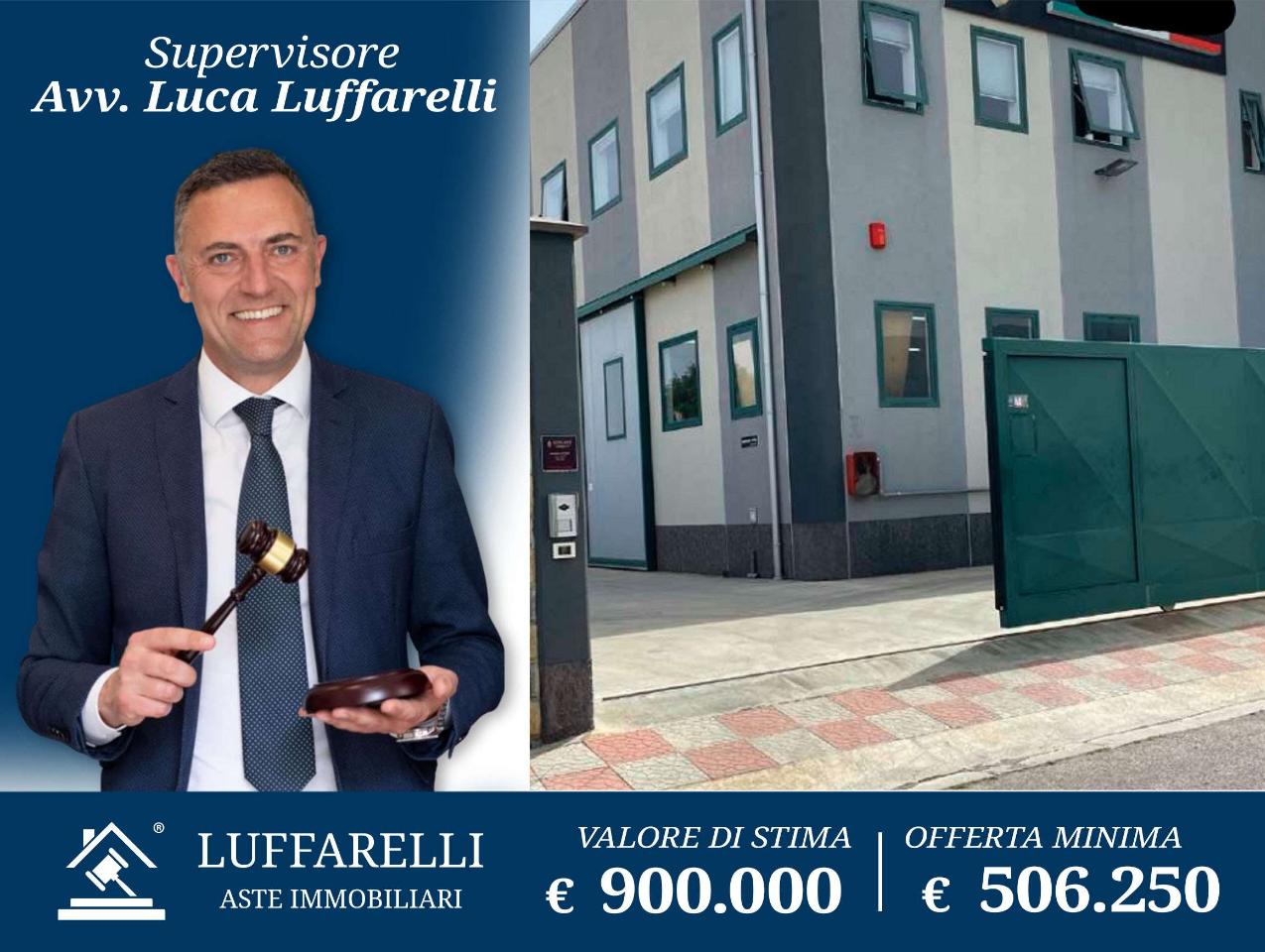 Capannone in vendita a Capo D'Orlando