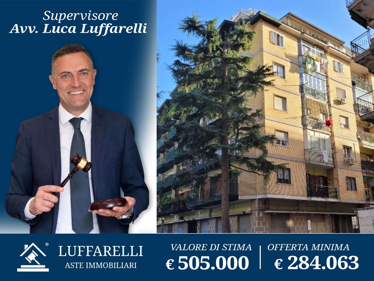 Appartamento in vendita a Napoli