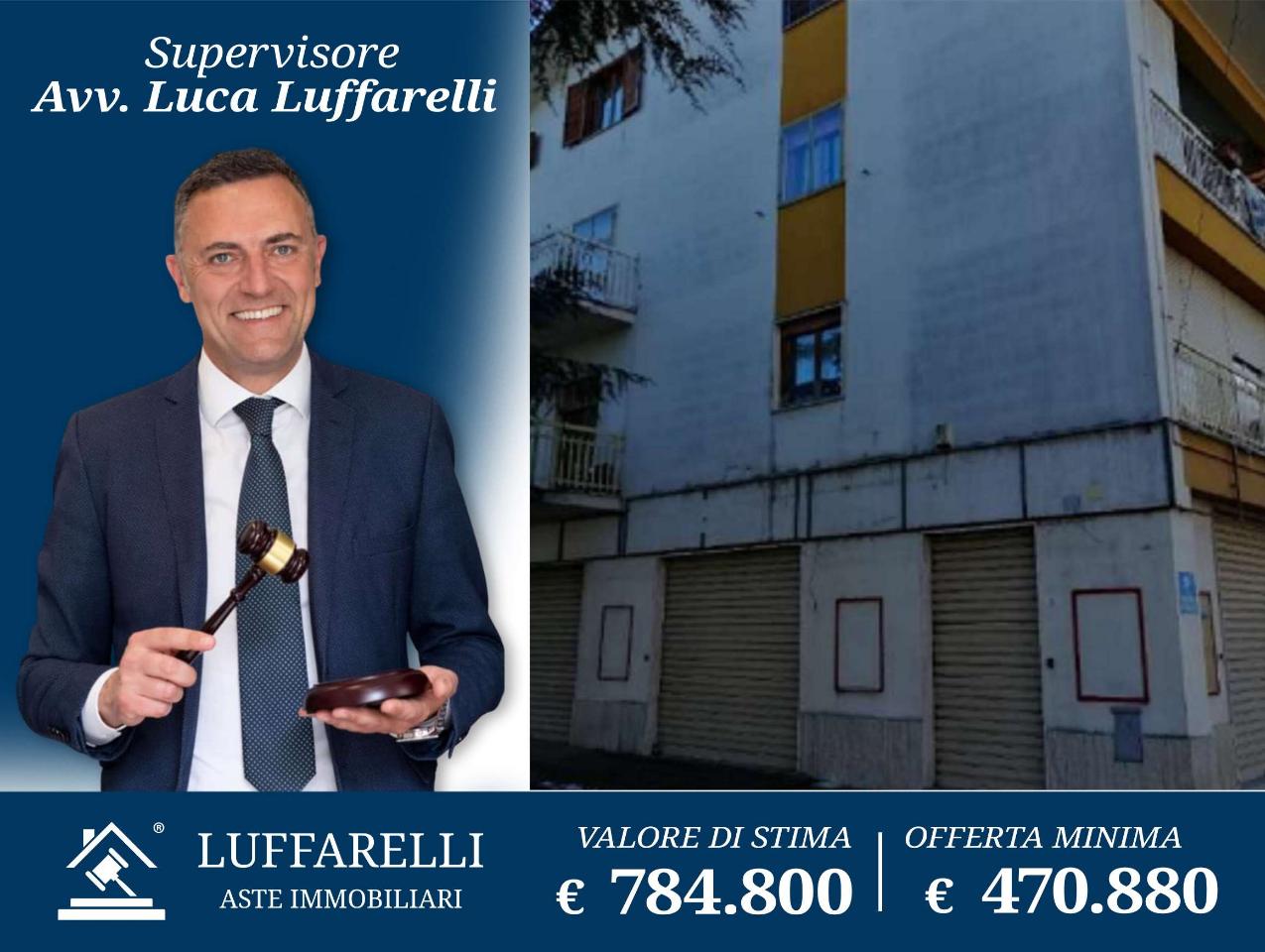 Magazzino in vendita a Acri