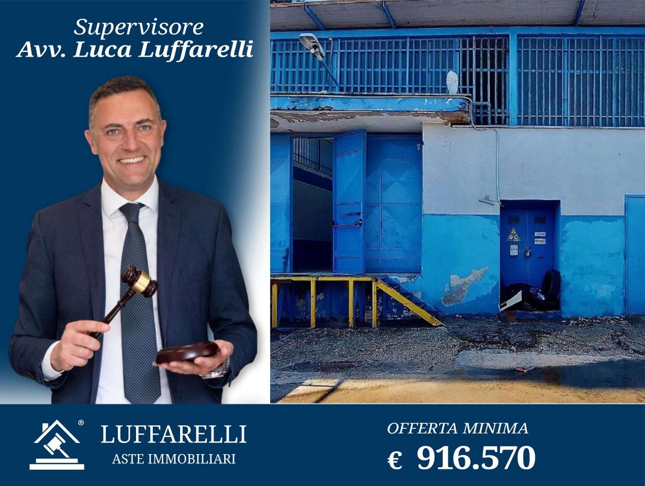 Capannone in vendita a Napoli