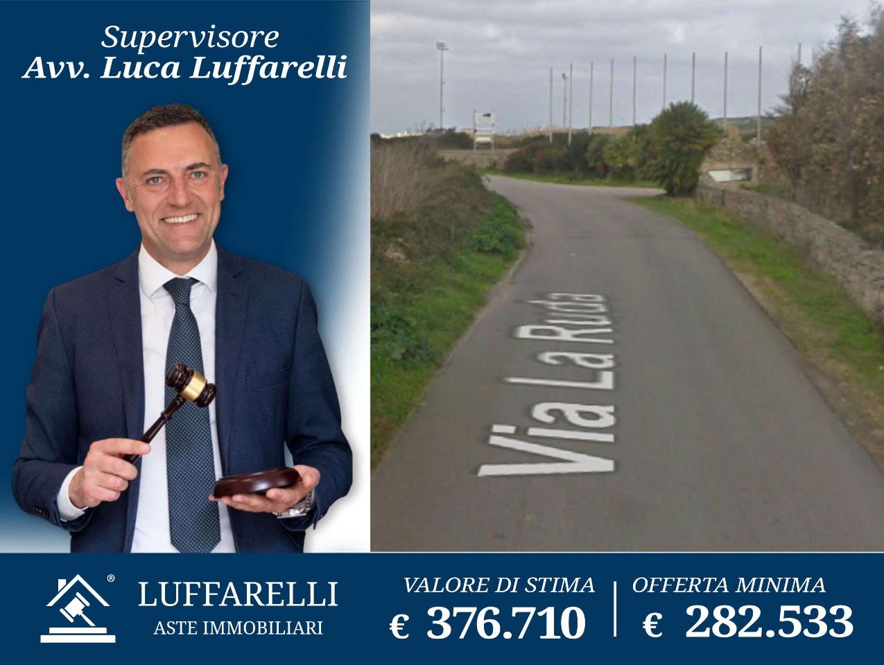 Magazzino in vendita a Santa Teresa Gallura