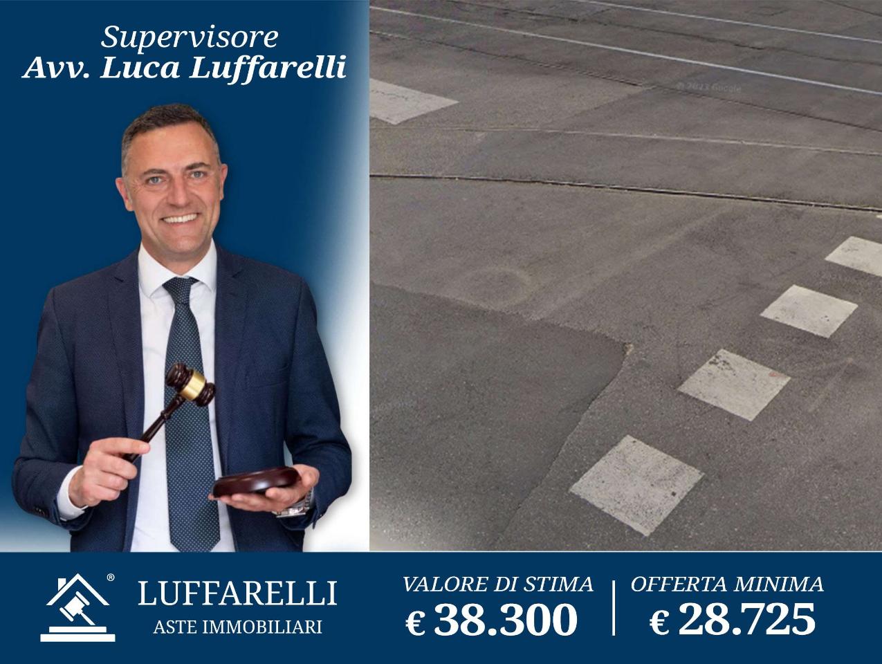 Garage - Posto auto in vendita a Milano