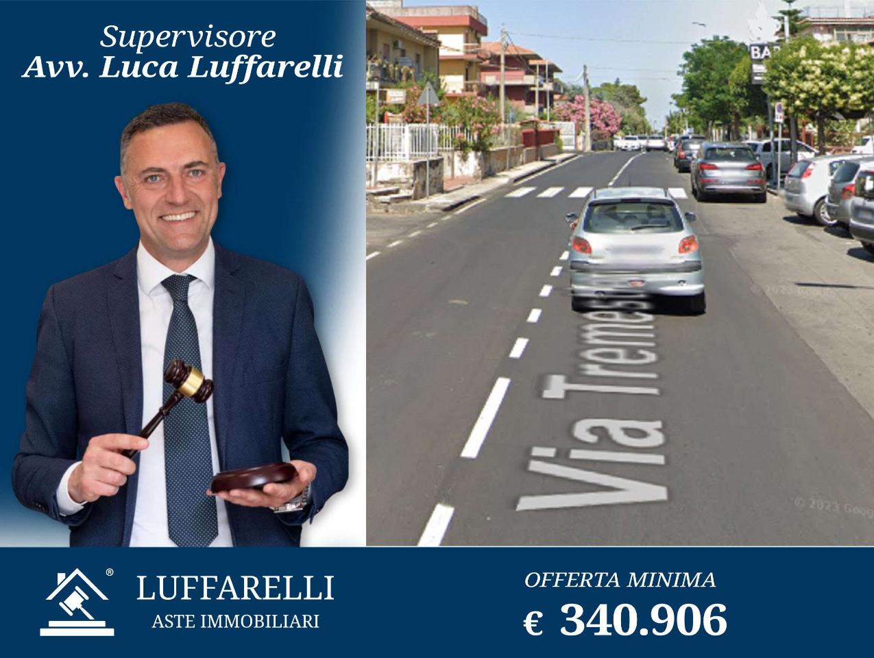 Magazzino in vendita a Mascalucia