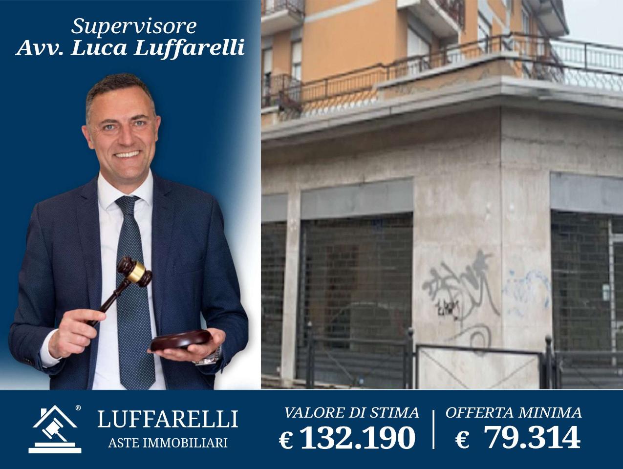 Negozio in vendita a Limbiate