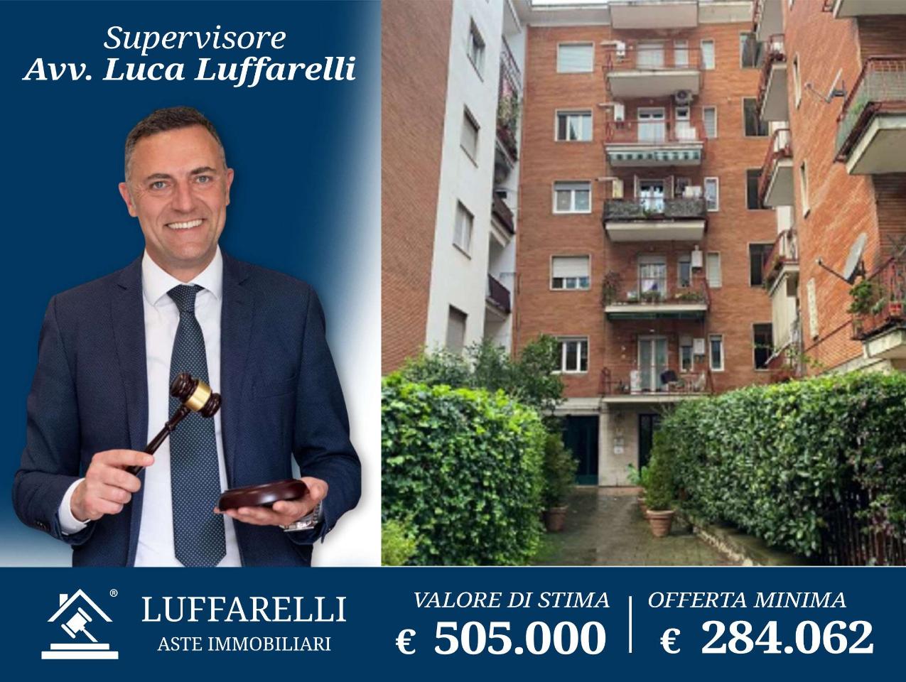 Appartamento in vendita a Napoli