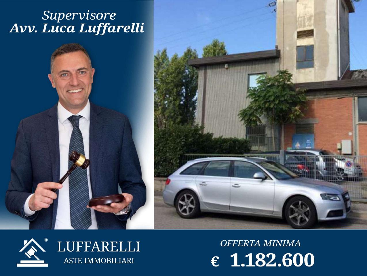 Capannone in vendita a Calenzano