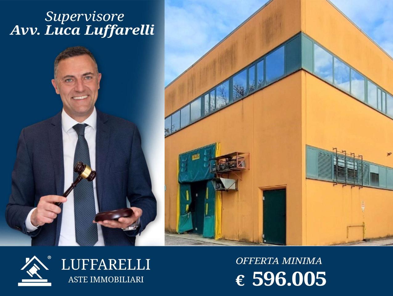 Capannone in vendita a Foligno