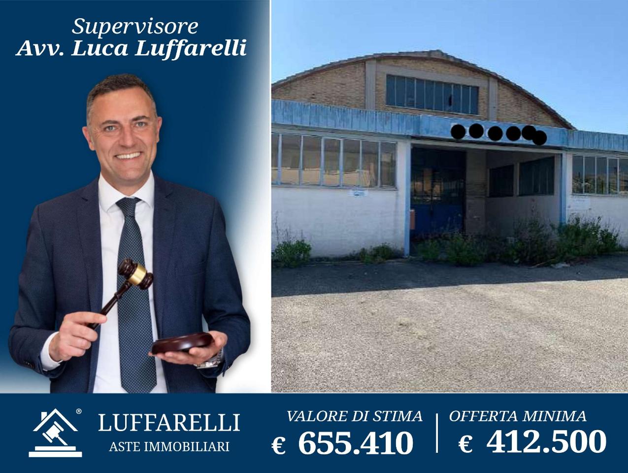 Capannone in vendita a Foligno