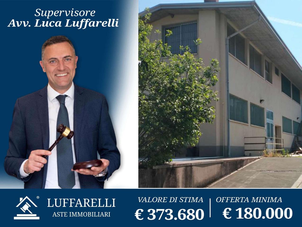 Palazzina commerciale in vendita a Cairate