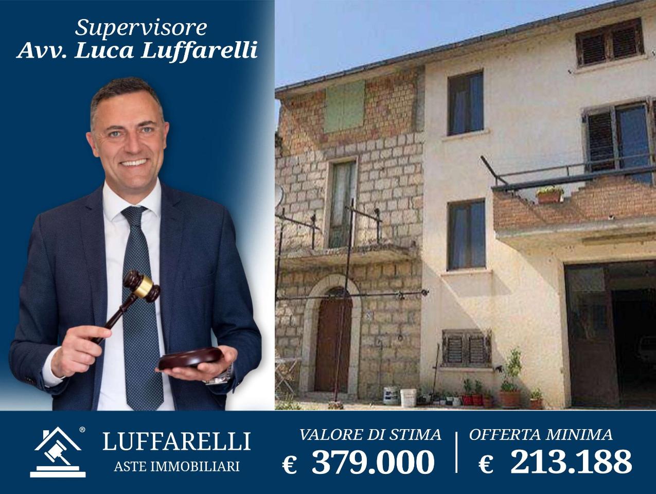 Locale commerciale in vendita a Baranello