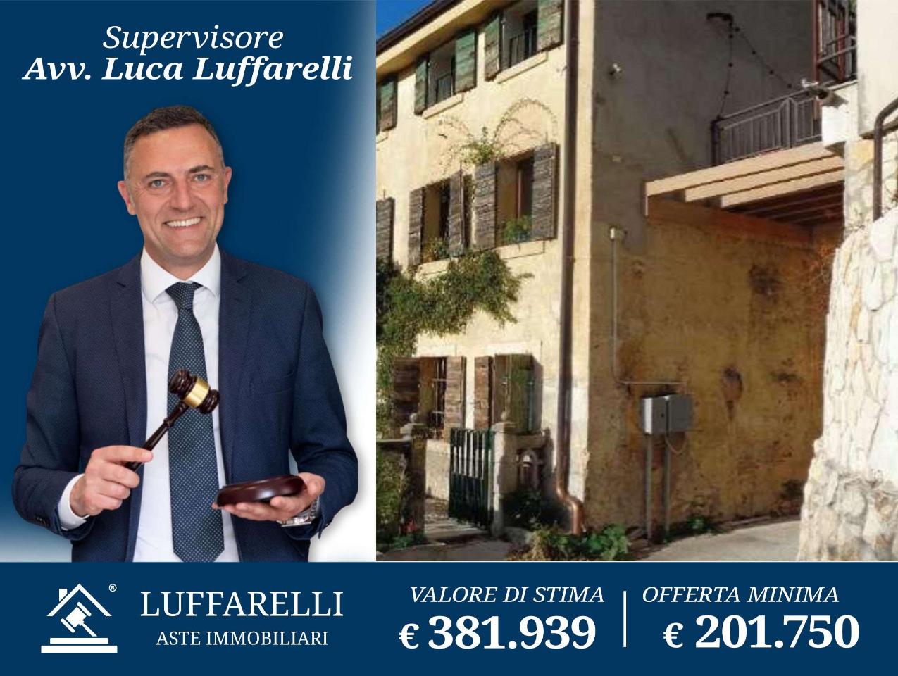 Casa indipendente in vendita a Verona