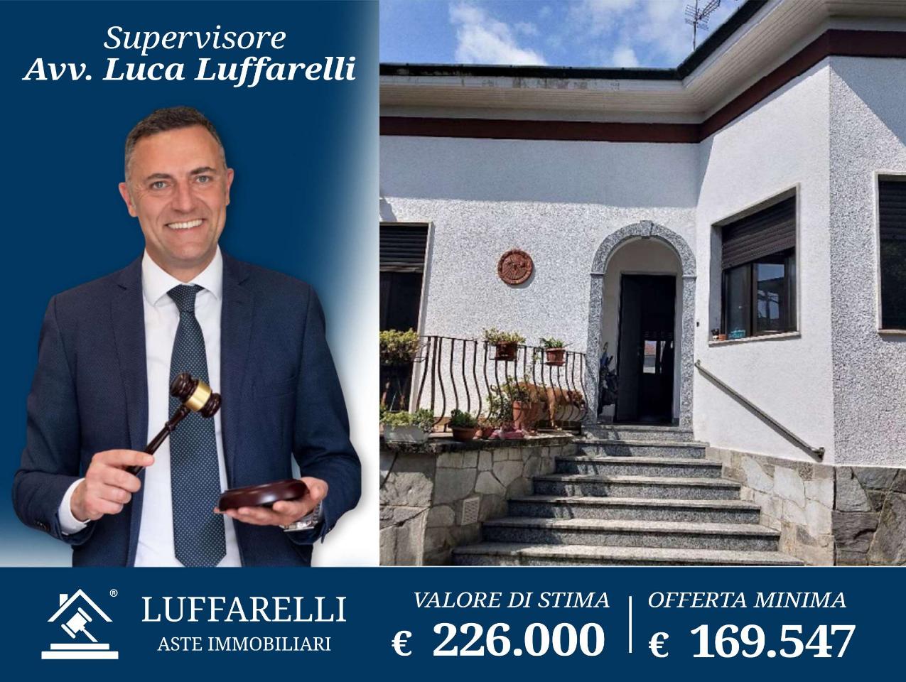 Villa unifamiliare in vendita a Cardano Al Campo