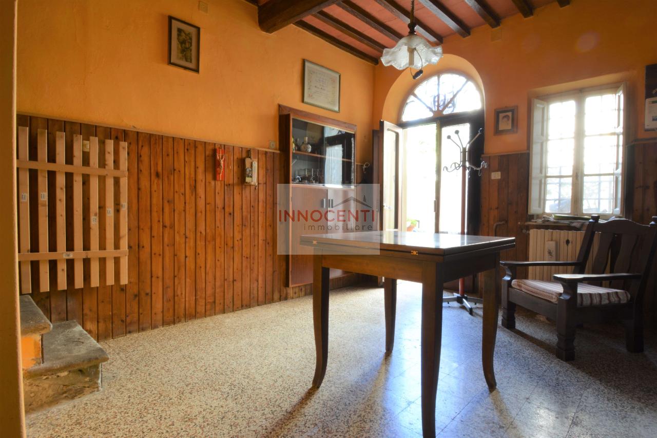 Porzione di casa in vendita a Lucca