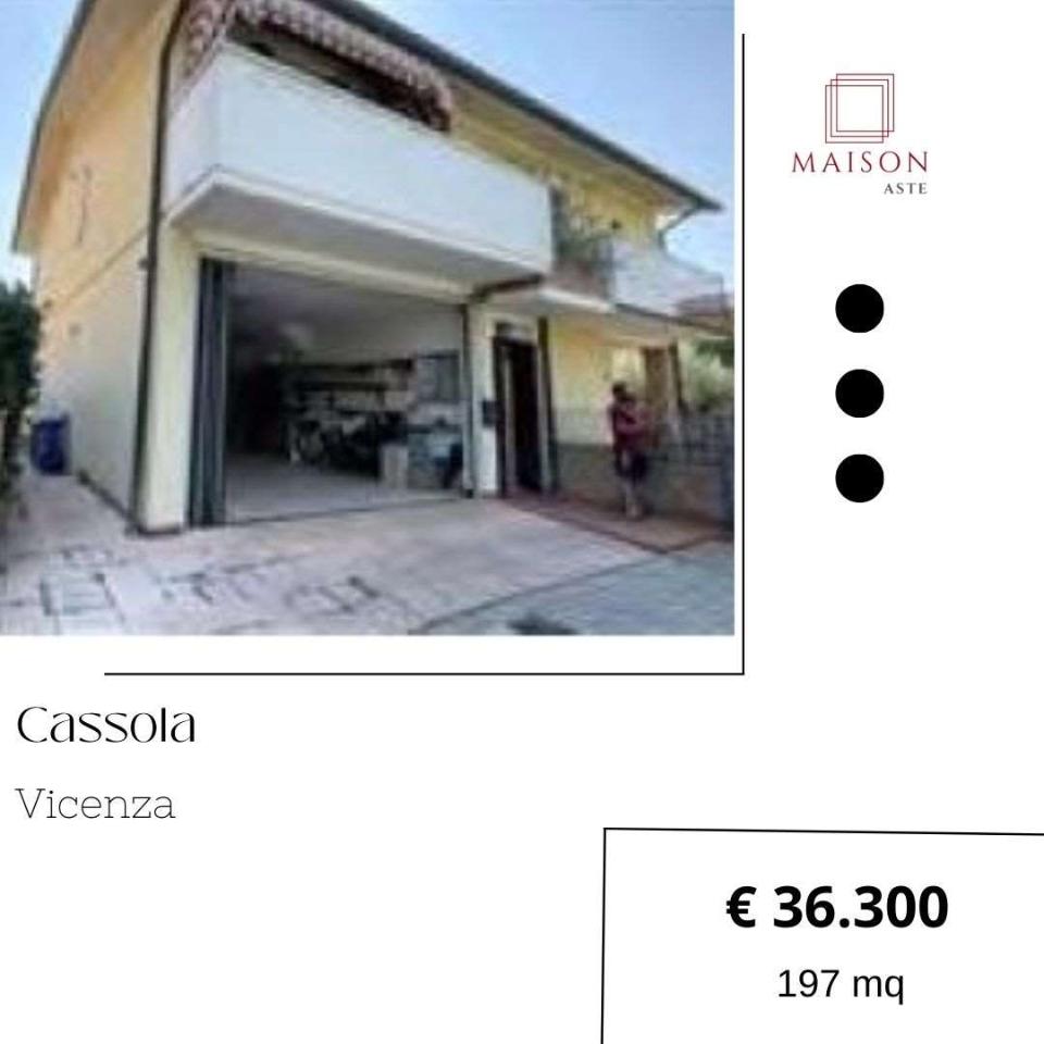 Palazzina commerciale in vendita a Cassola