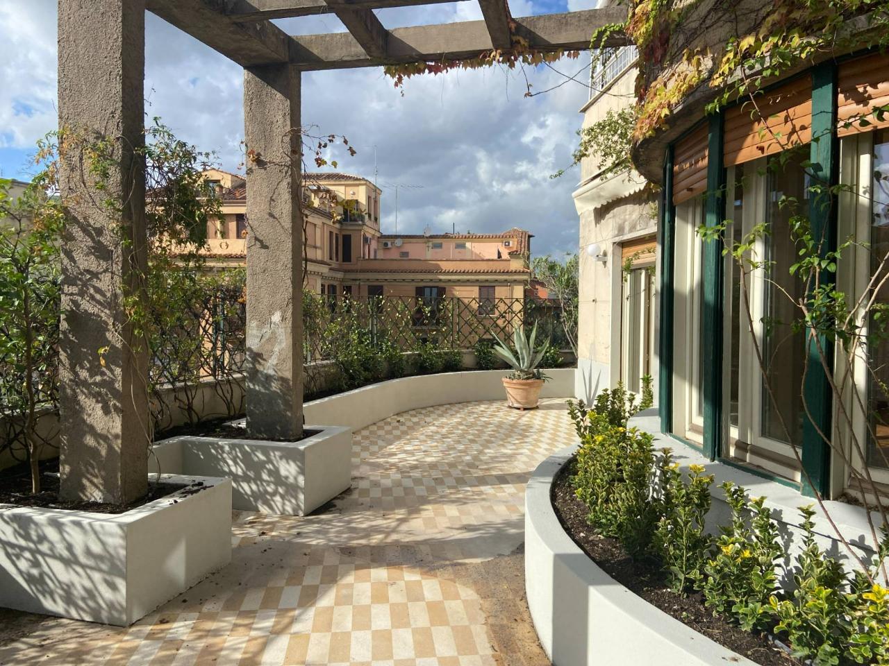 Attico in affitto a Roma