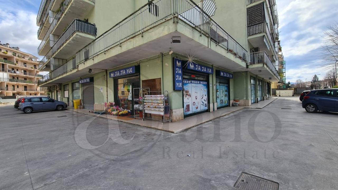 Negozio in vendita a Cassino