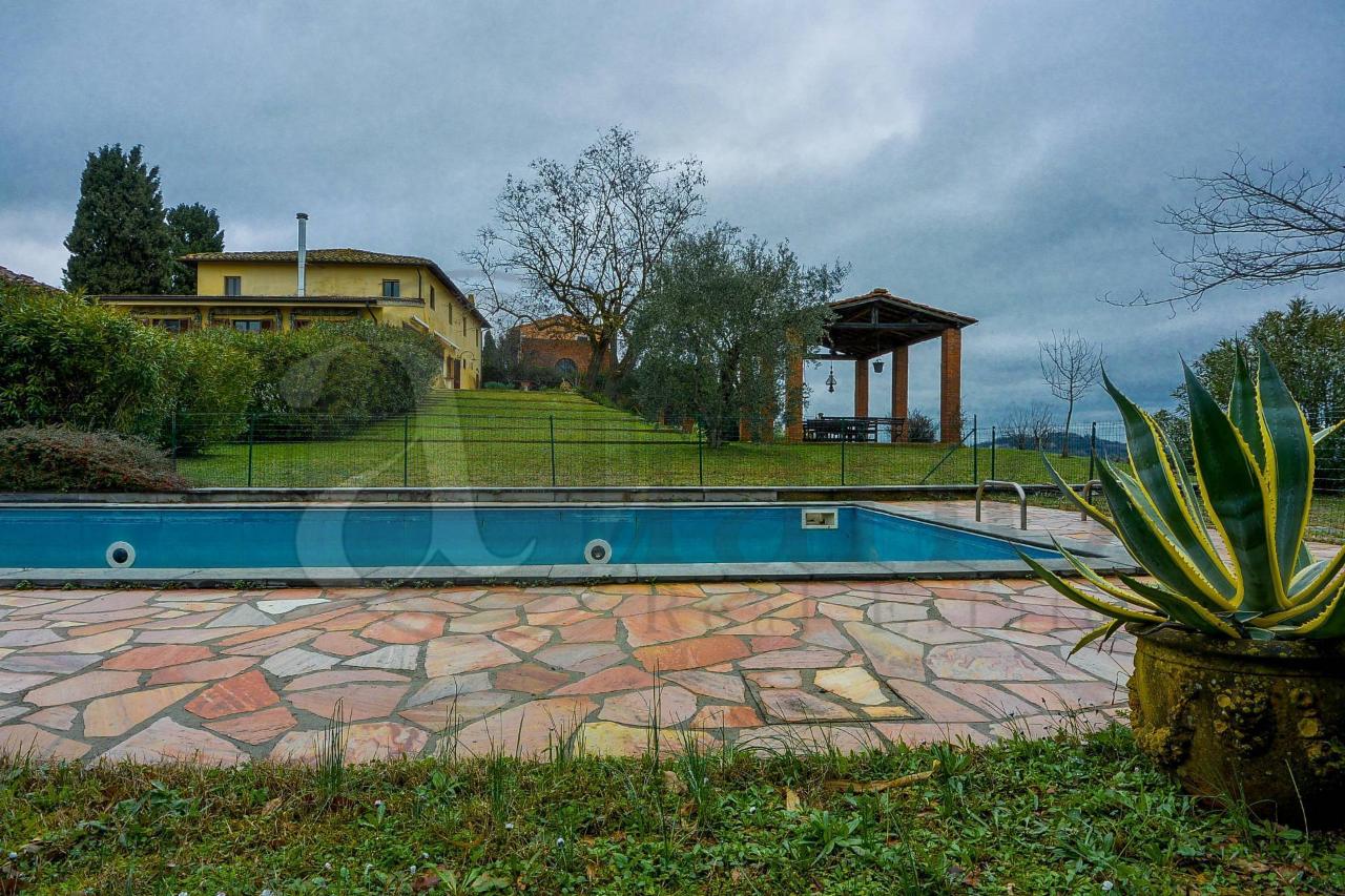 Rustico in vendita a Palaia