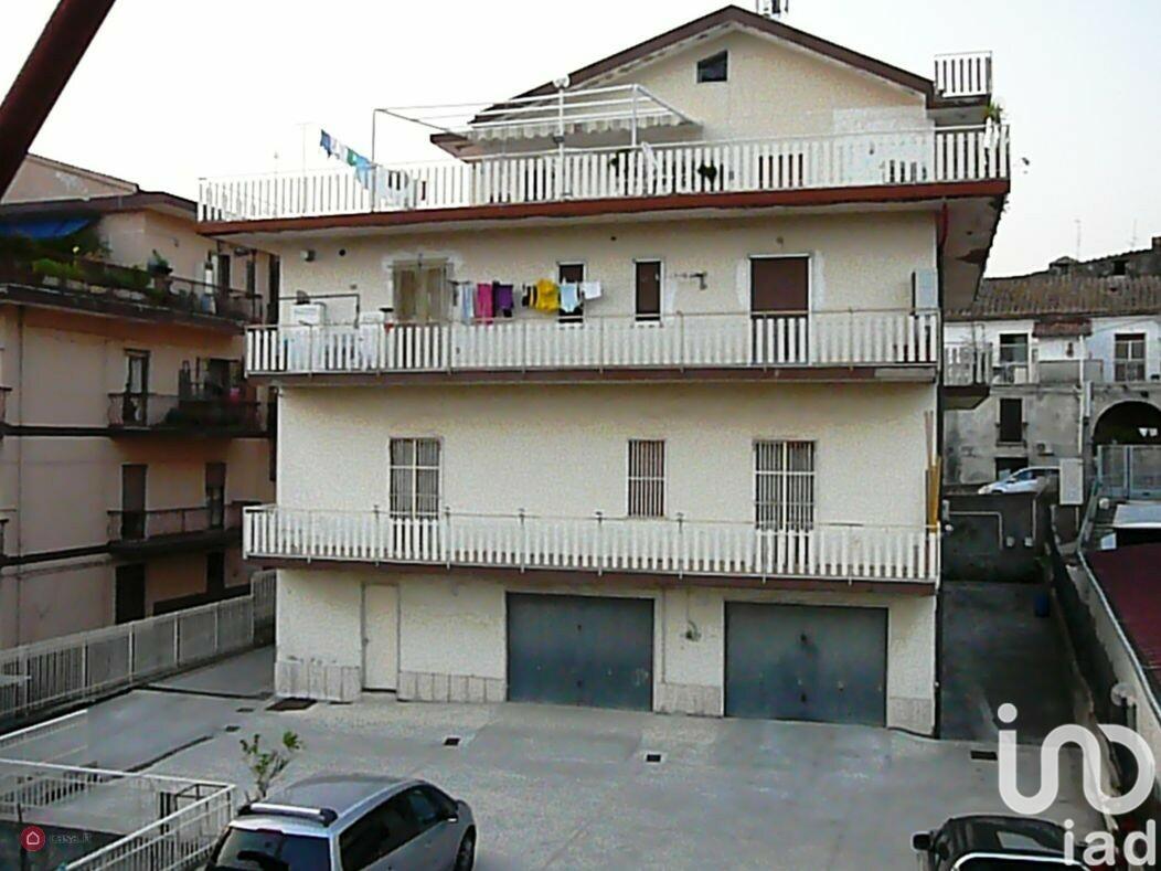 Palazzo in vendita a Salerno