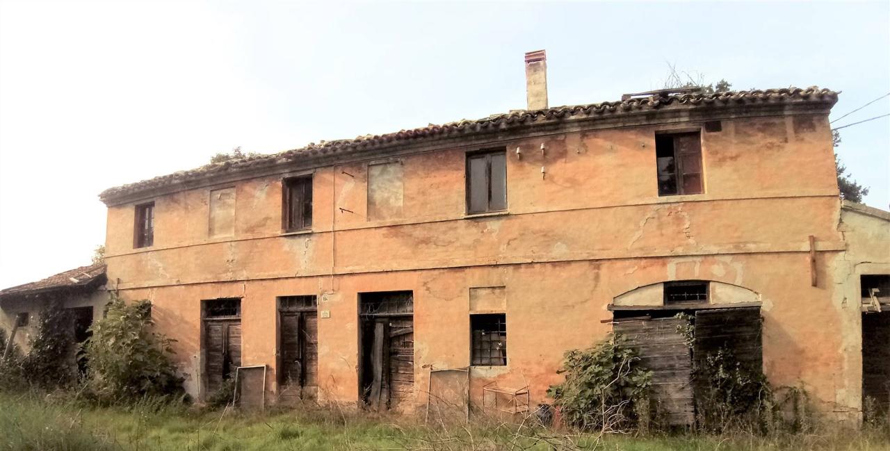 Rustico in vendita a Senigallia