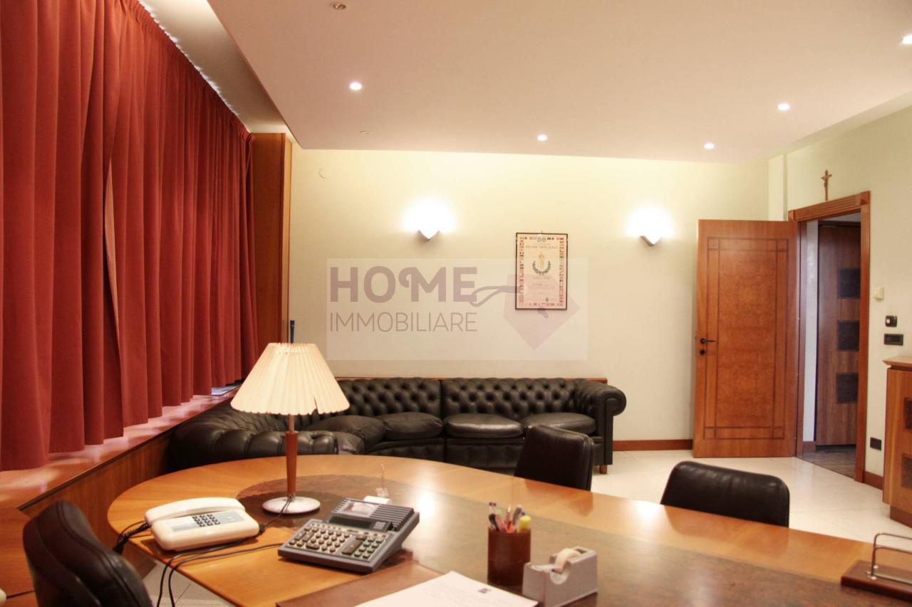 Ufficio in affitto a Corridonia