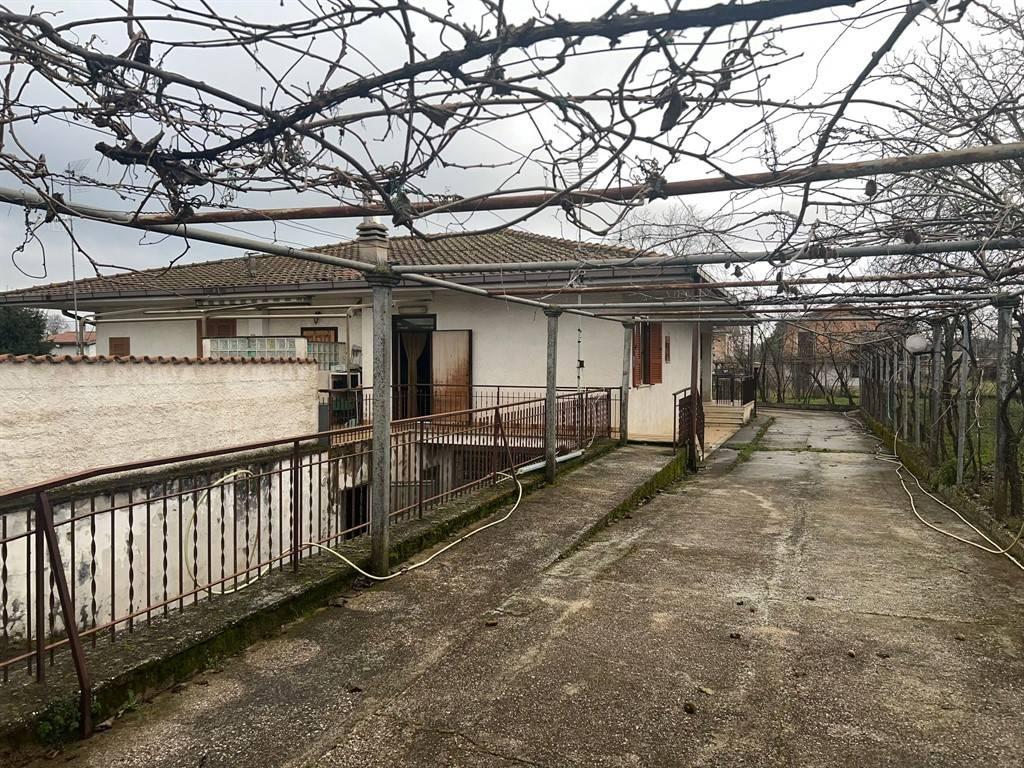 Villa in vendita a Cave