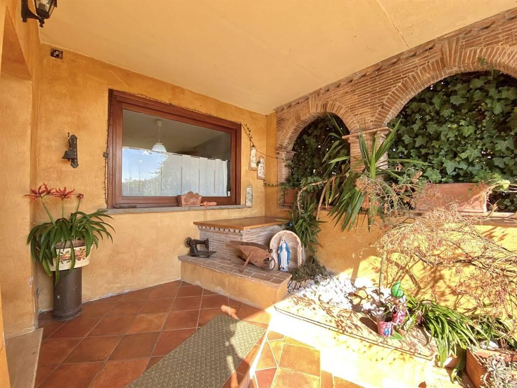 Villa in vendita a Cave