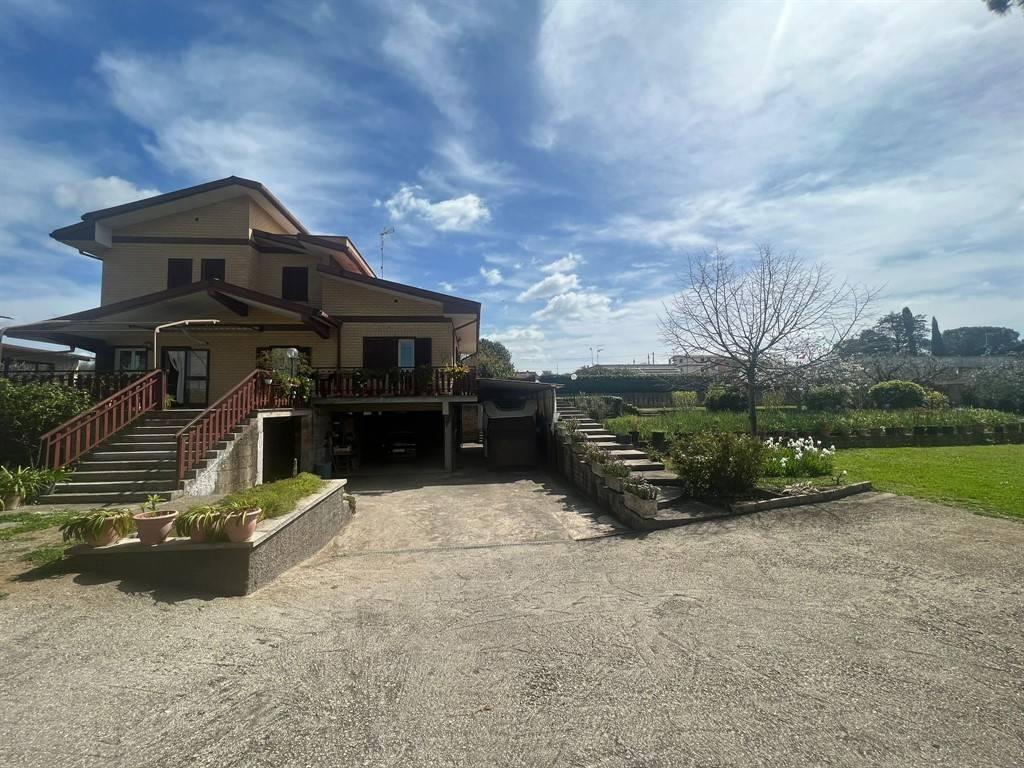 Villa in vendita a Zagarolo