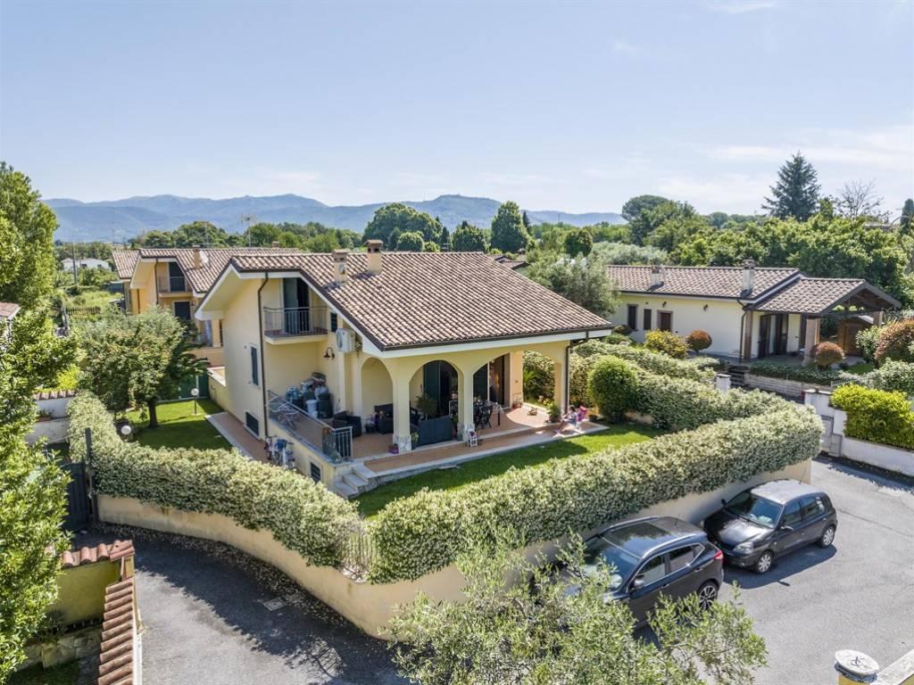 Villa in vendita a Zagarolo