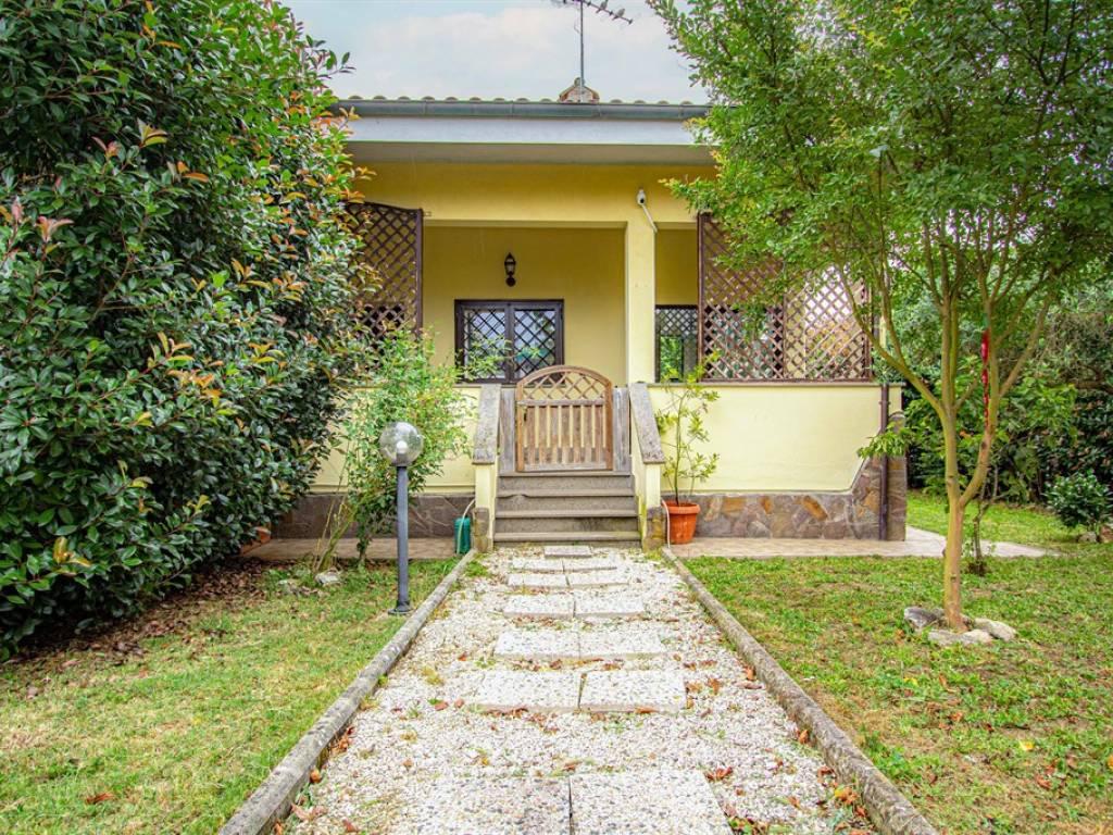 Villa in vendita a Labico