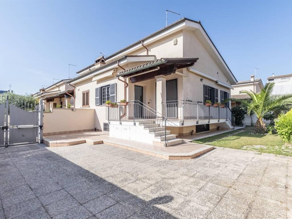 Villa in vendita a Roma