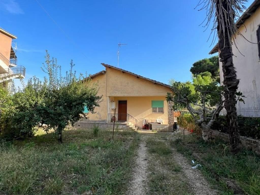 Villa in vendita a Cave