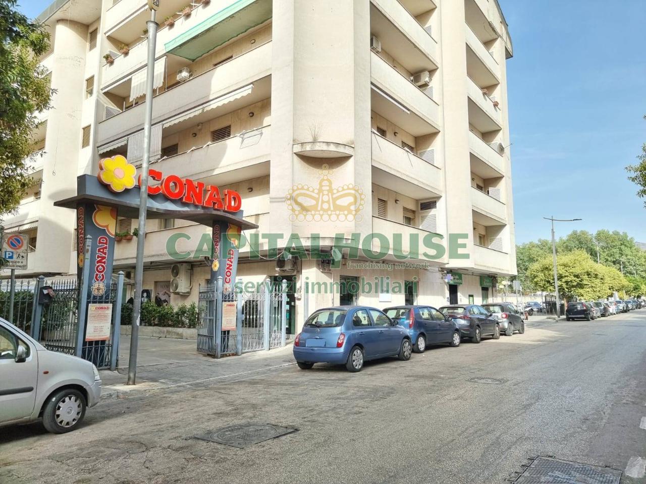 Negozio in vendita a Caserta