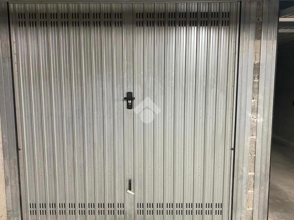 Box in vendita a Santo Stefano Di Magra