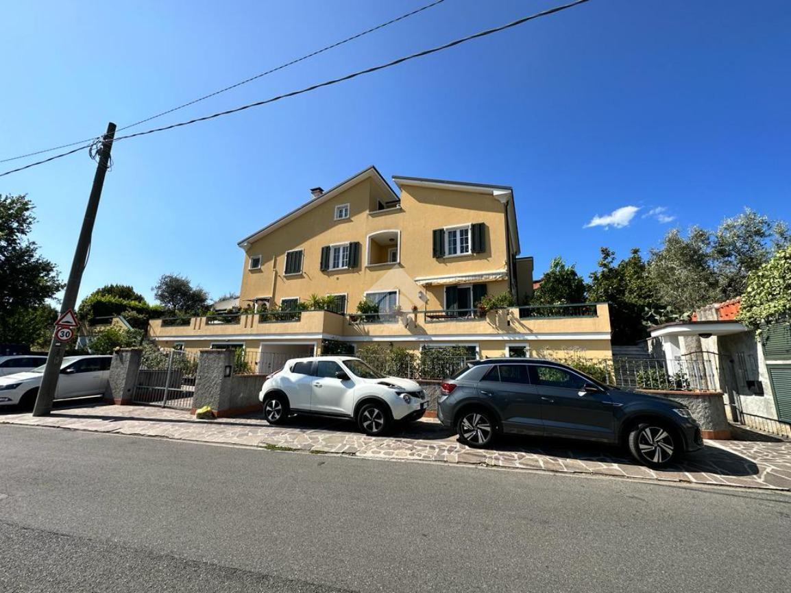 Appartamento in vendita a Sarzana