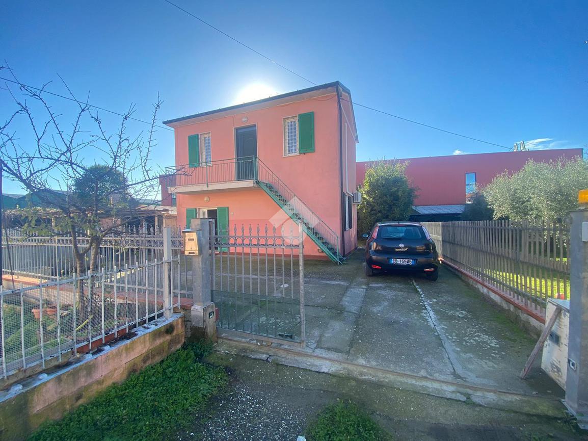 Casa indipendente in vendita a Castelnuovo Magra