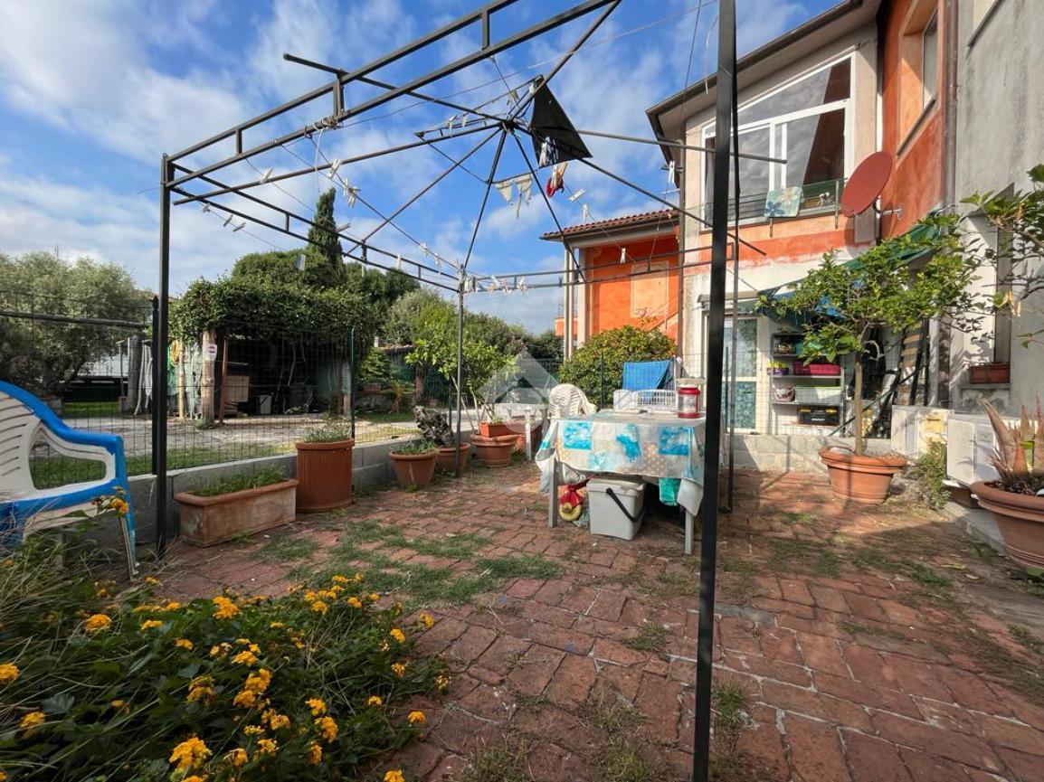 Casa indipendente in vendita a Sarzana