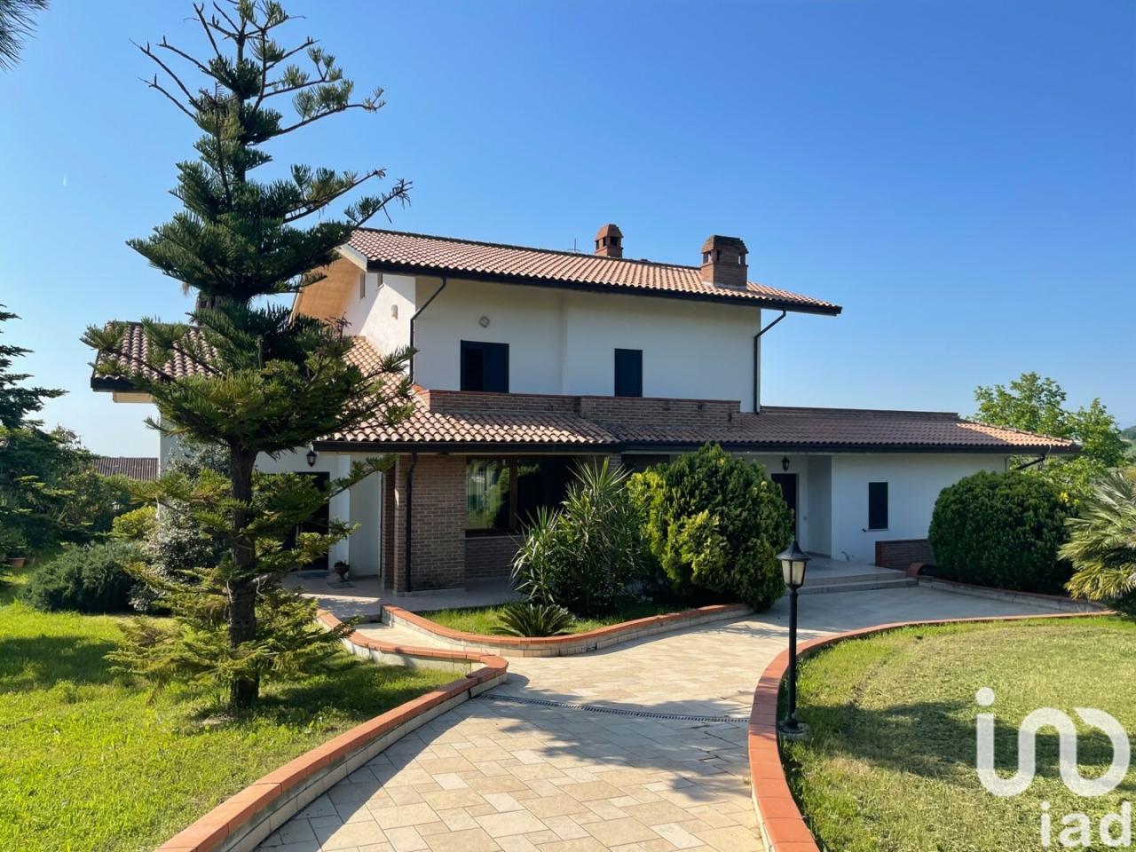 Villa in vendita a Mosciano Sant'Angelo
