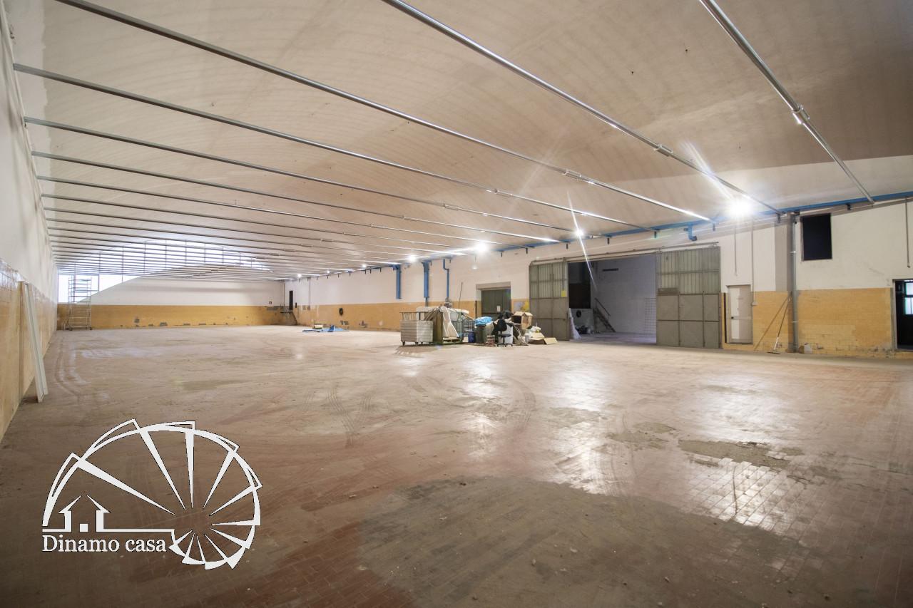 Magazzino in affitto a Vaiano