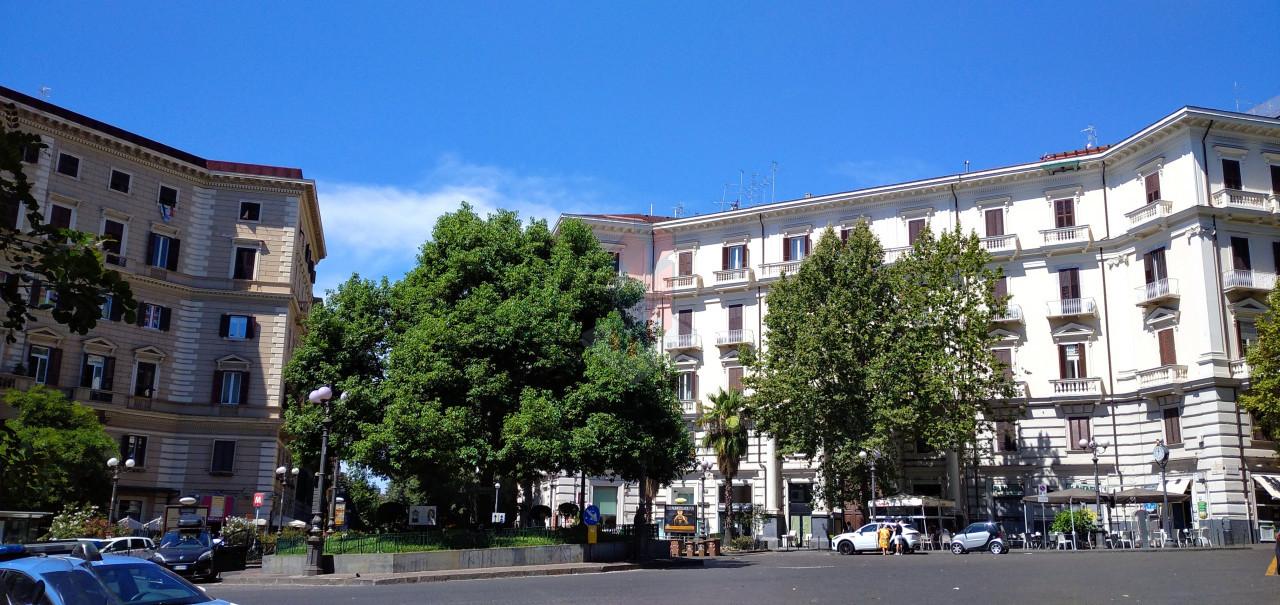 Appartamento in vendita a Napoli