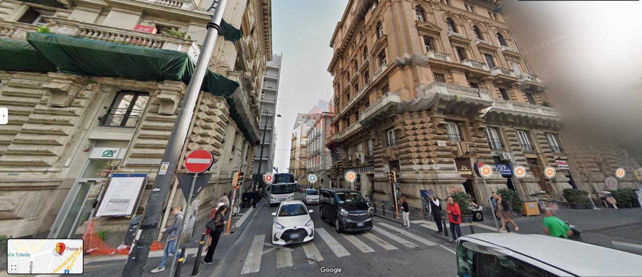 Negozio in vendita a Napoli