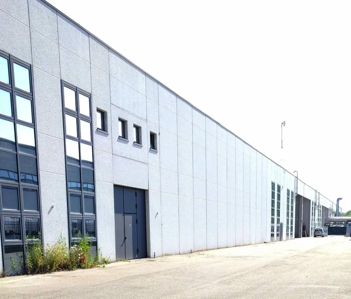 Capannone in affitto a Trivolzio