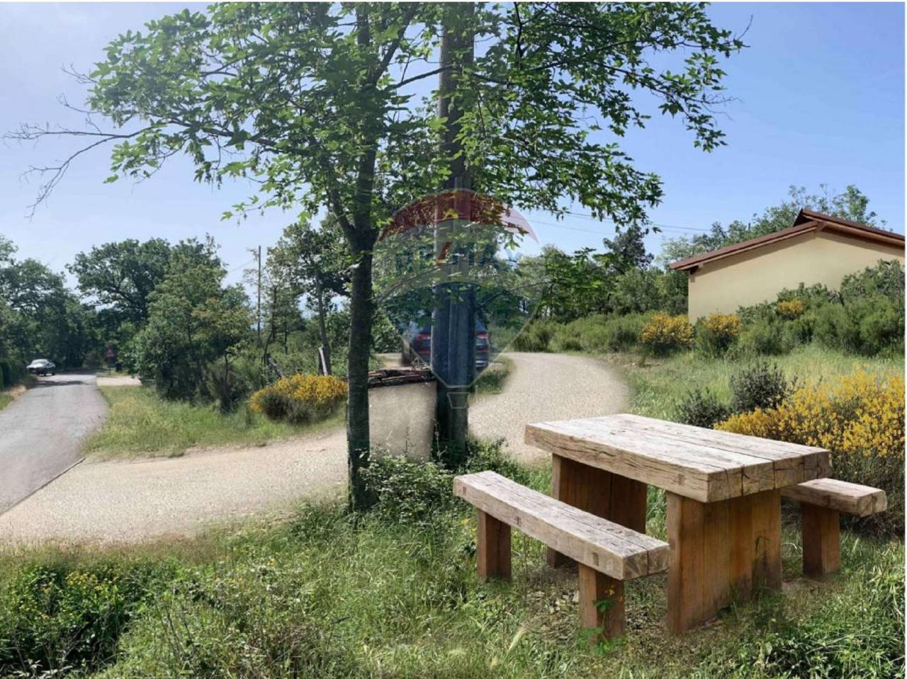 Terreno edificabile in vendita a Loro Ciuffenna