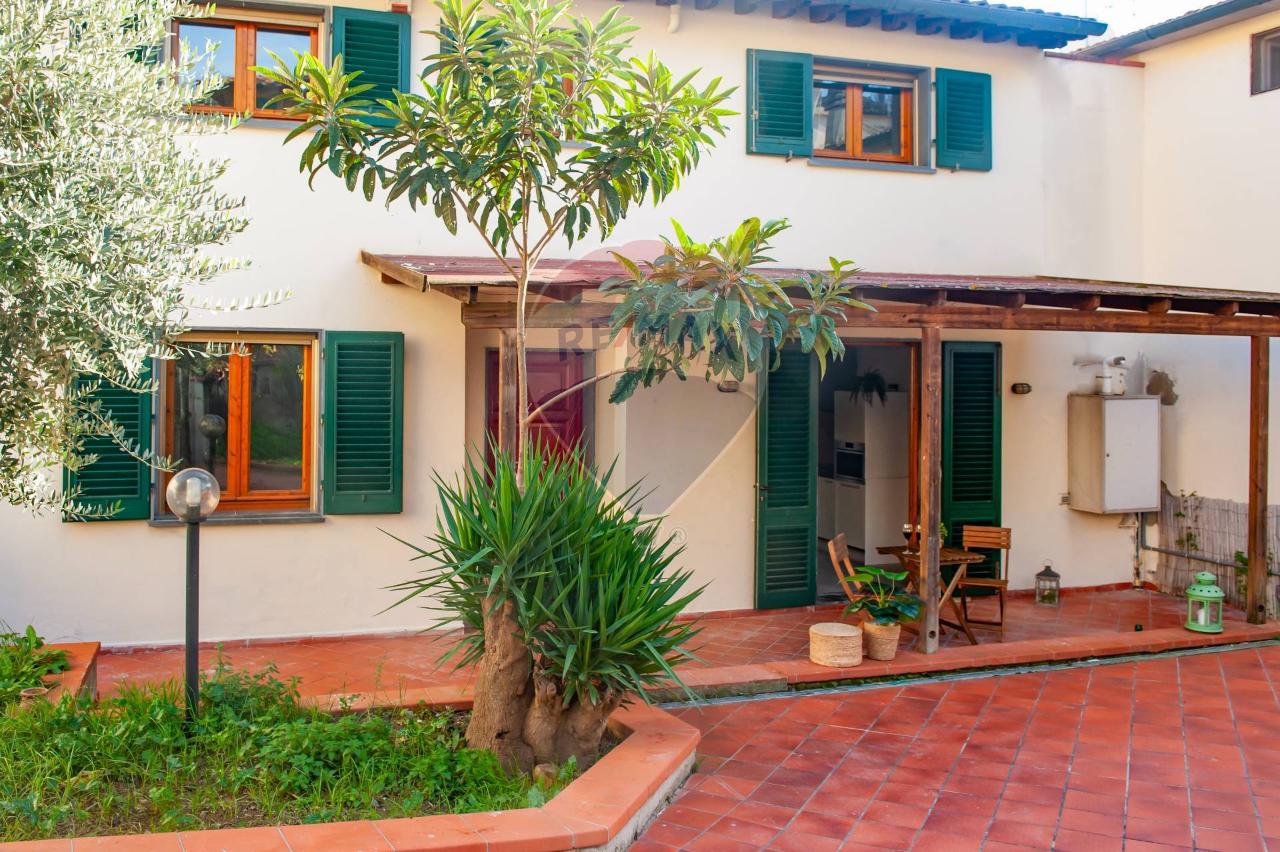 Casa indipendente in vendita a Capraia E Limite