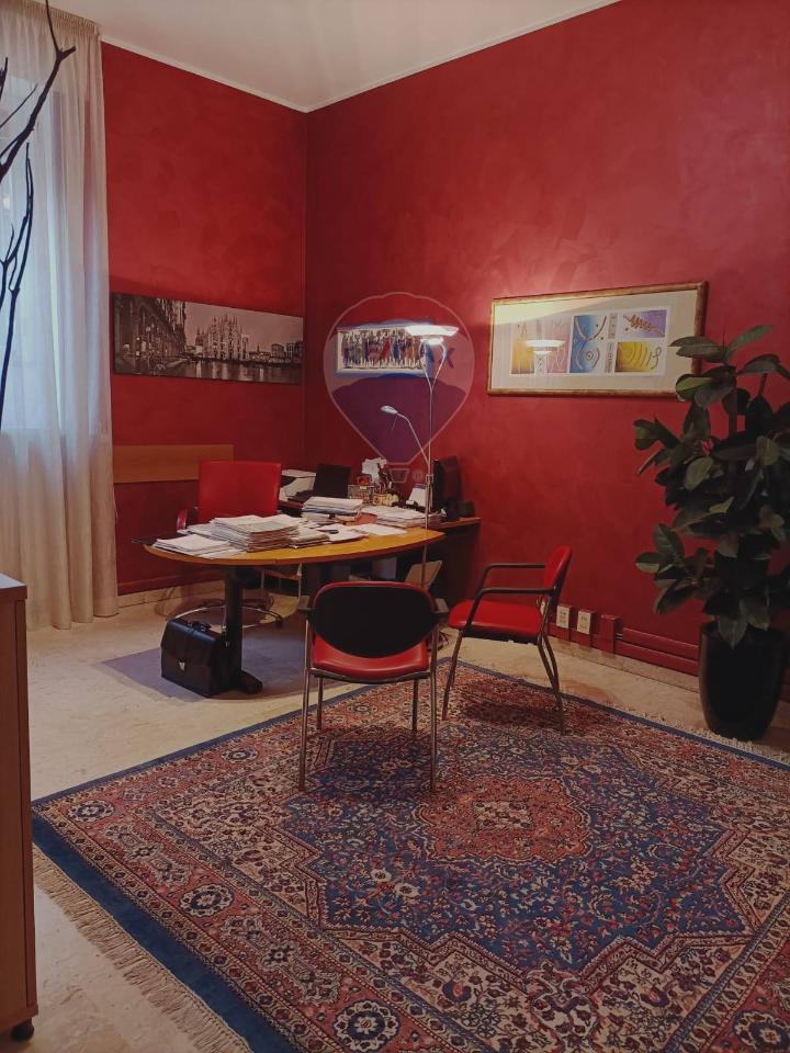 Ufficio in affitto a Legnano